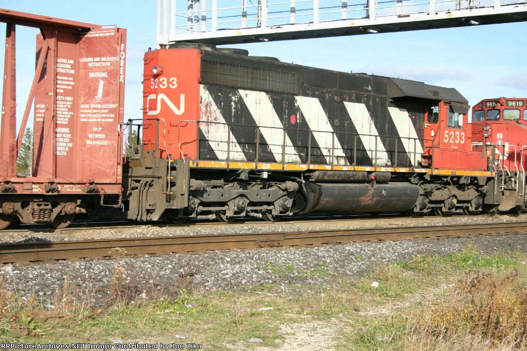 CN 5233 SD 40